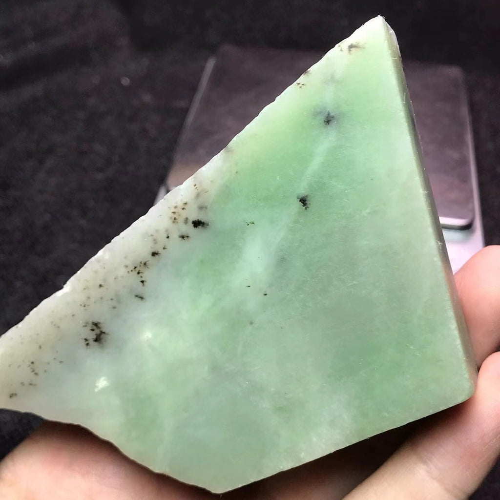 A Collector's Guide to This Raw Nephrite Jade Slab from the Kunlun Mou ...