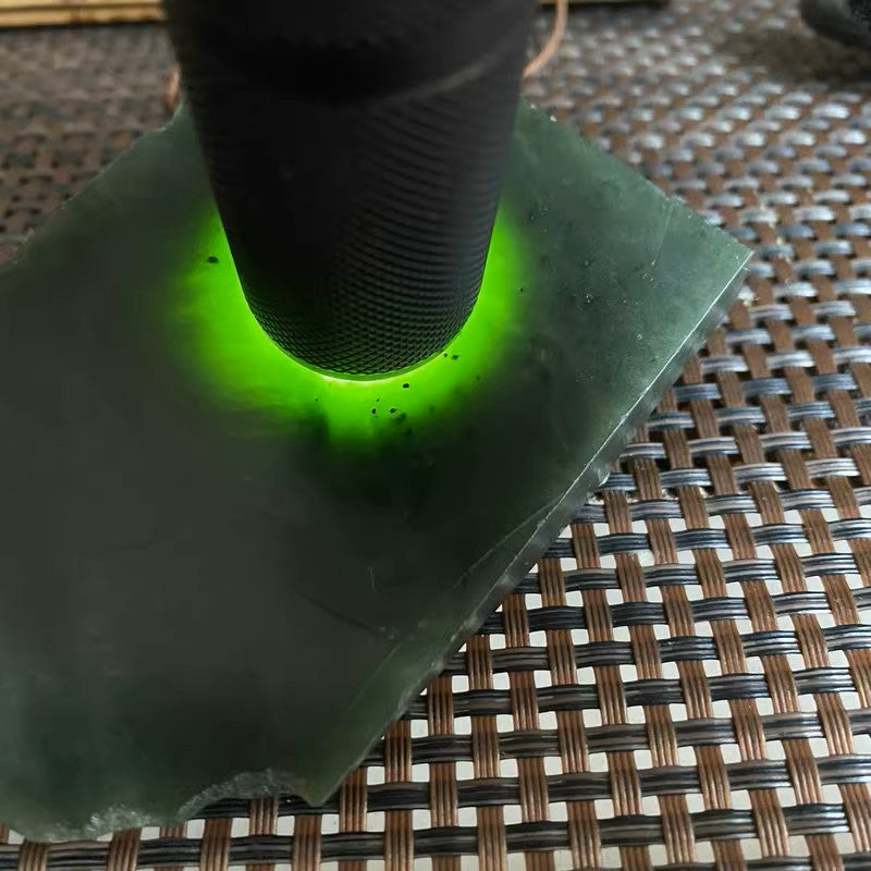 Natural Kunlun Jade Rough Nephrite Raw (256g,9.5X5.7X3.5cm) – Jade Nature