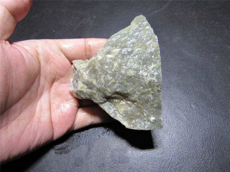 Natural Kunlun Jade Rough Nephrite Raw (263.11g, 90X65X37mm) – Jade Nature